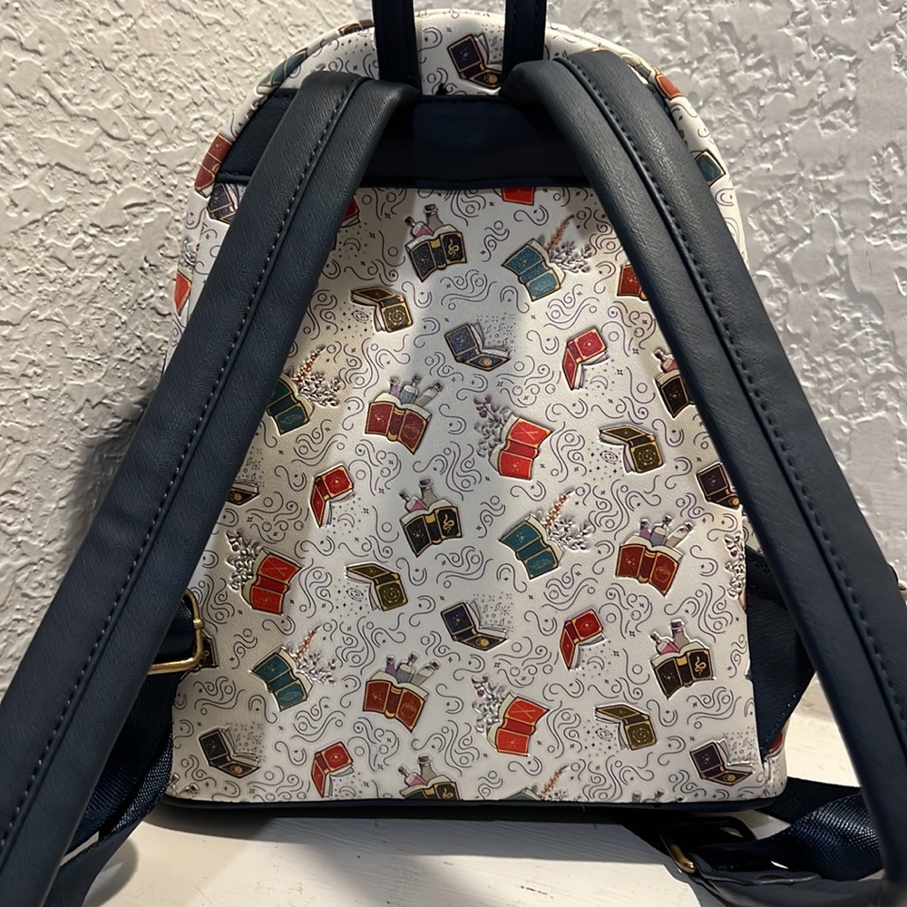 Loungefly Fantastic Beasts Magical Books Mini Backpack - Gem